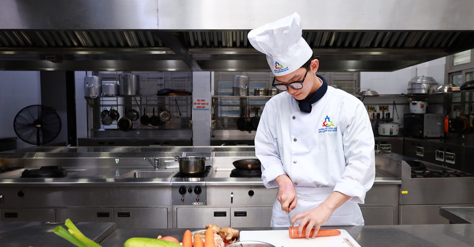 Chuyên ngành Kỹ thuật Chế biến Món ăn - CĐ Du lịch Sài Gòn